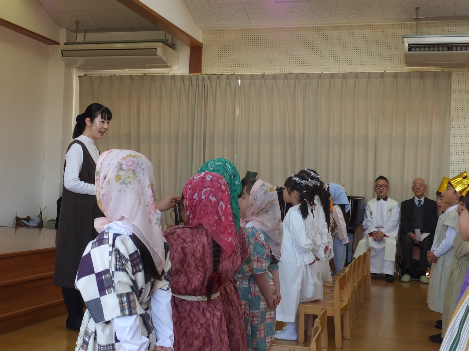 めぐみ幼稚園 | 緑組・黄組 クリスマス